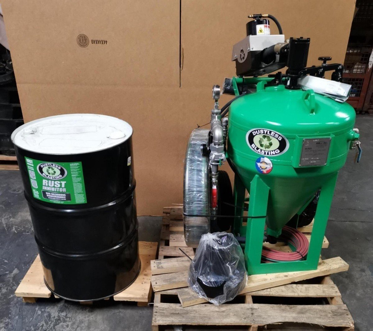 NEW Dustless Blasting Pod DB 500 - Dustless Blaster DB500 - Built in 2 ...